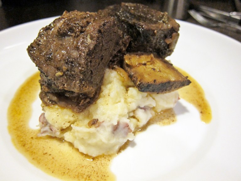 Red Wine and Coffee Braised Short Ribs | cookingitaliancomfortfood